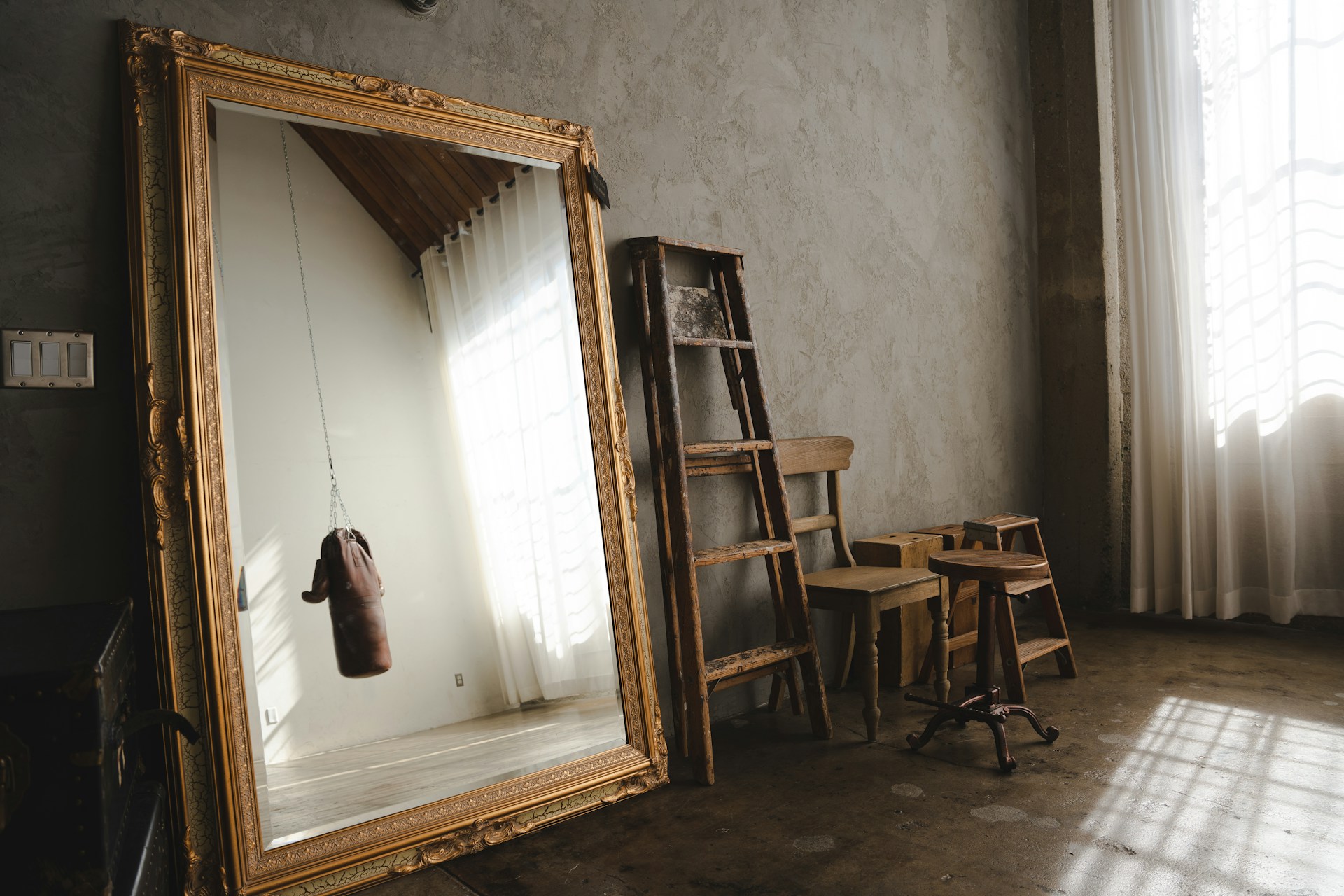 Comment un miroir reflète-t-il ? - MekssiMed